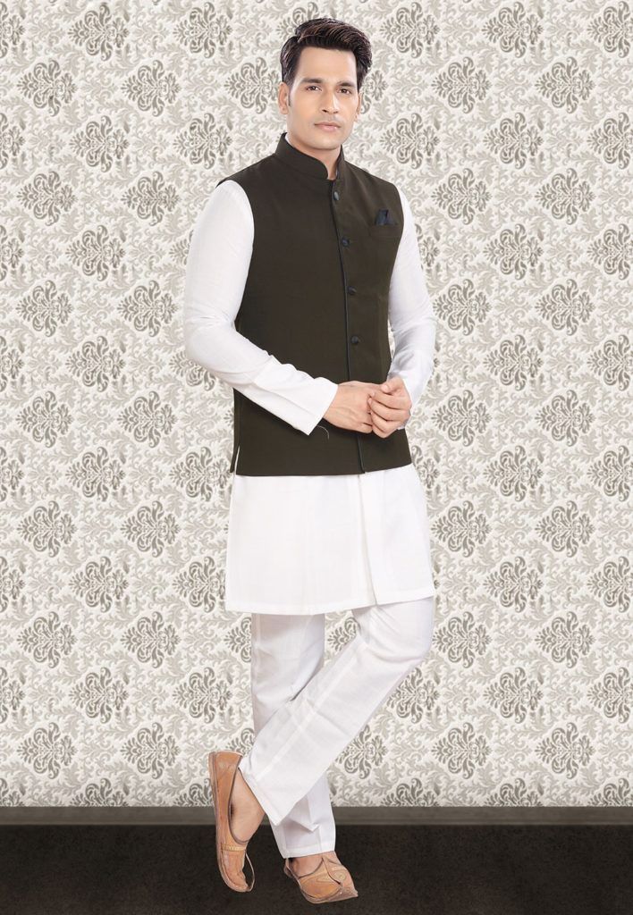 Men's Traditional Clothing in Pakistan - kurta pajamas...