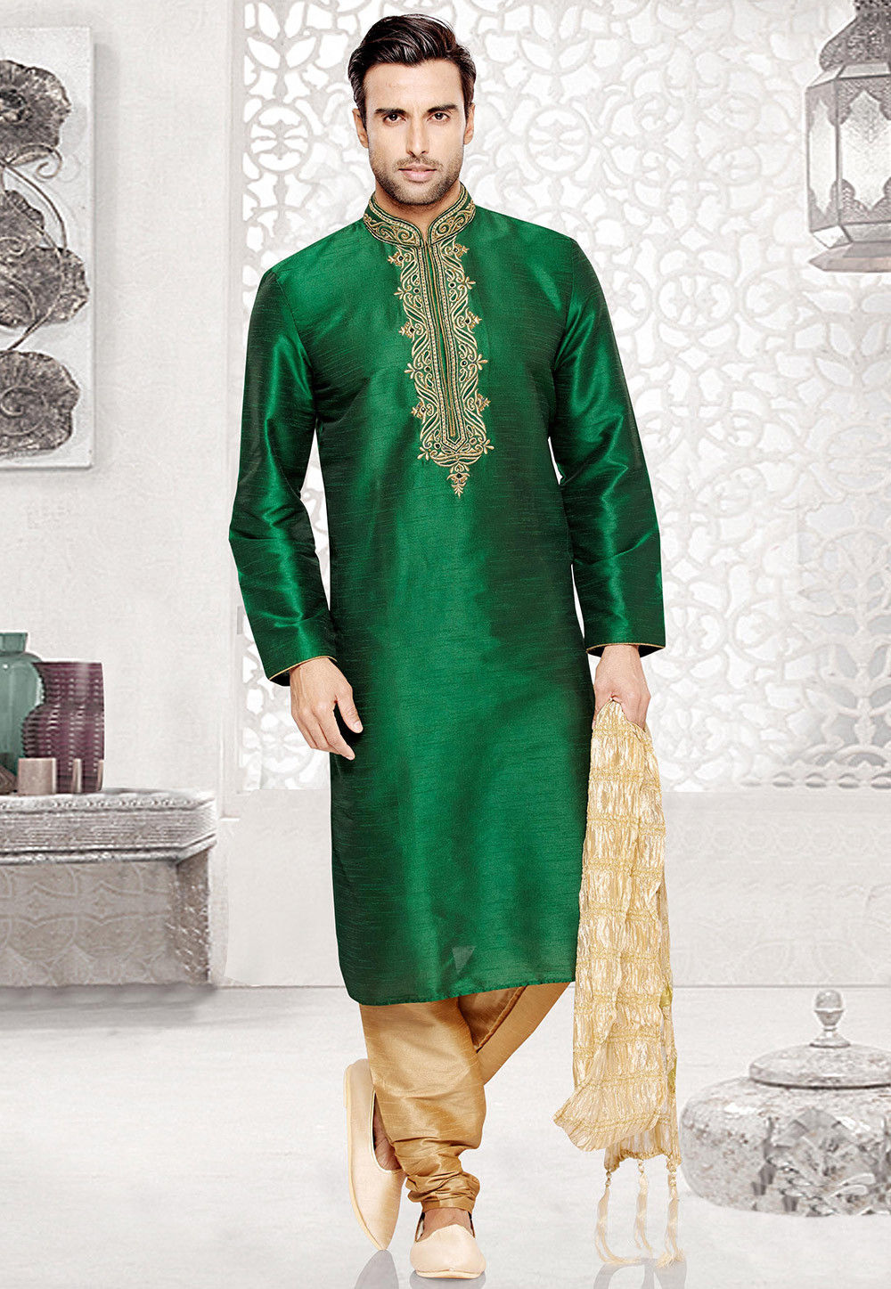 How to Choose the Best Indian Men's Costume Online?
