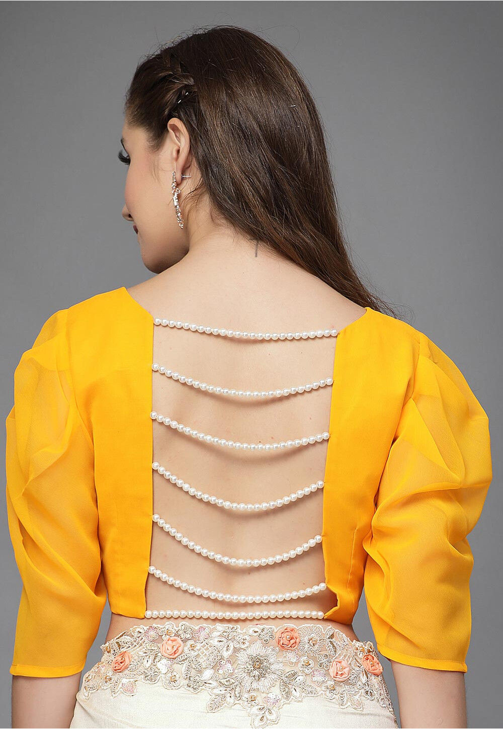 25 Must-Try Blouse Back Neck Designs for Every Woman