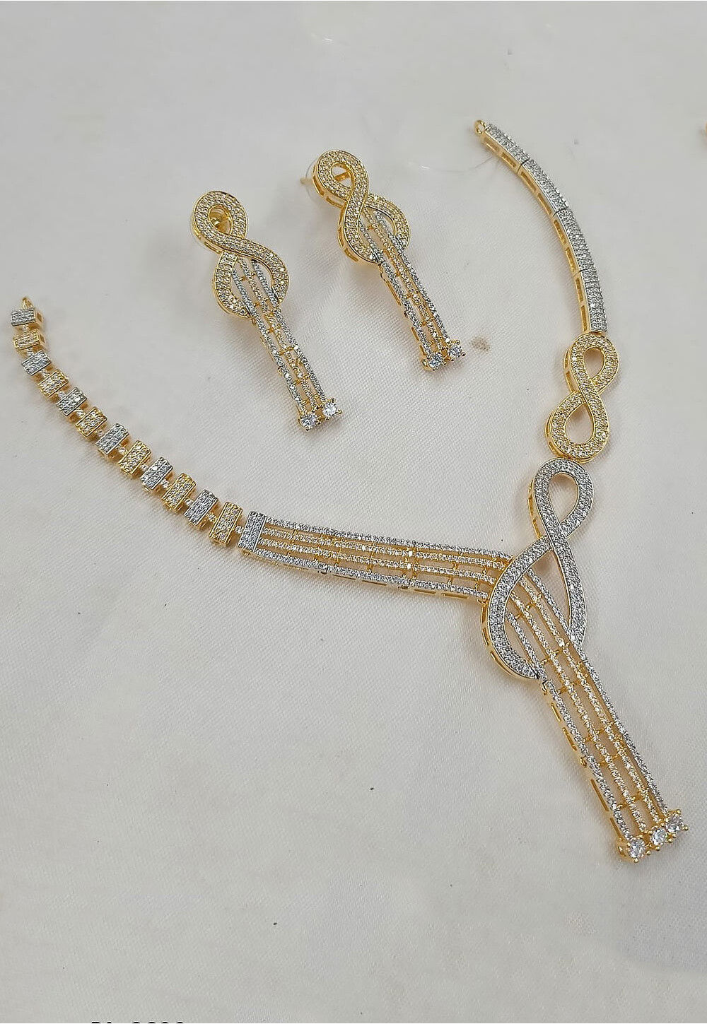 Buy American Diamond Studded Necklace Set Online : JHU5239 - Utsav Fashion