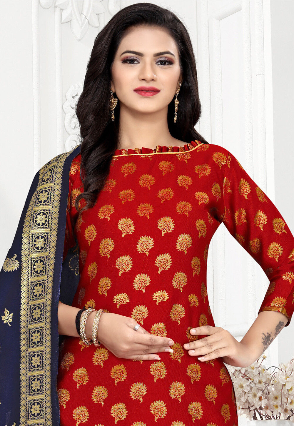 Buy Banarasi Straight Suit in Red Online : KJC3340 - Utsav Fashion