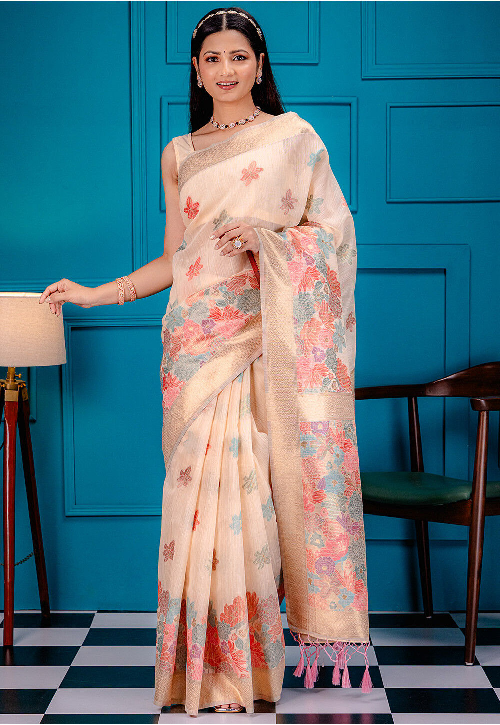 Buy Banarasi Saree in Light Beige Online : SNGA6392 - Utsav Fashion