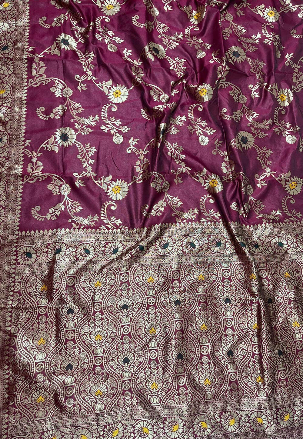 Buy Banarasi Saree in Wine Online : SPTA16267 - Utsav Fashion