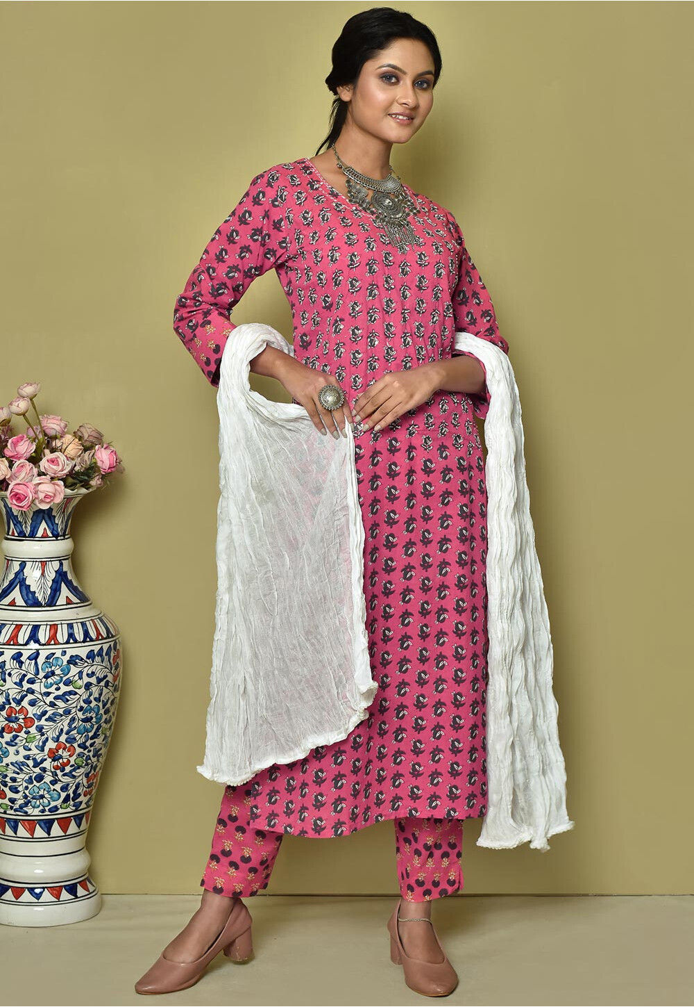 Buy Block Printed Cotton Pakistani Suit in Pink Online : KWU14 - Utsav ...