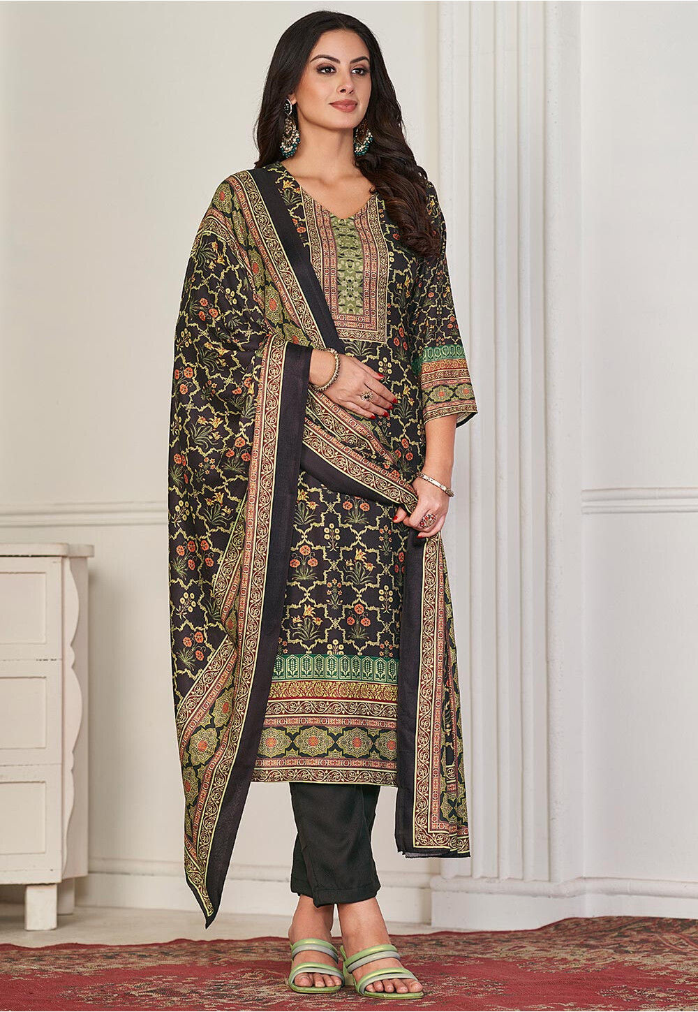 Buy Digital Printed Pashmina Silk Pakistani Suit in Black Online ...