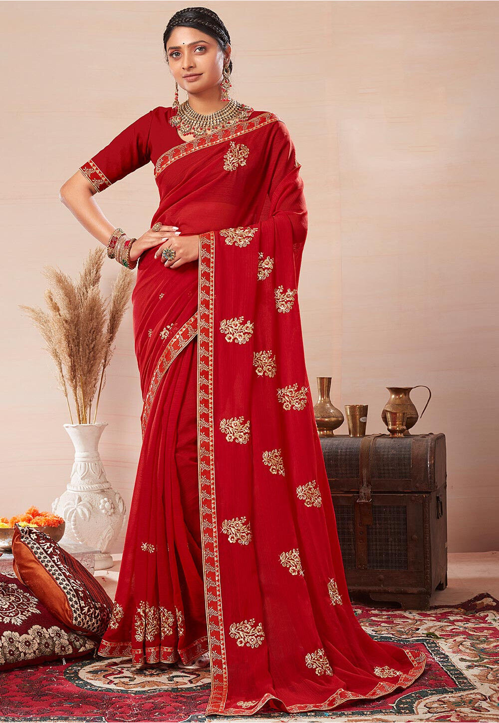 Buy Embroidered Chiffon Saree in Red Online : SPF8932 - Utsav Fashion