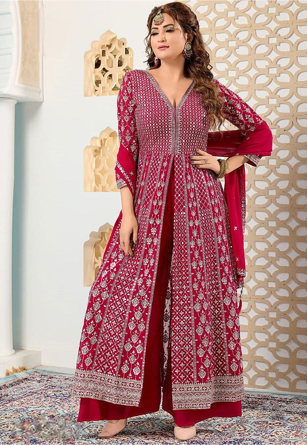Buy Embroidered Georgette Front Slit Pakistani Suit in Fuchsia Online ...