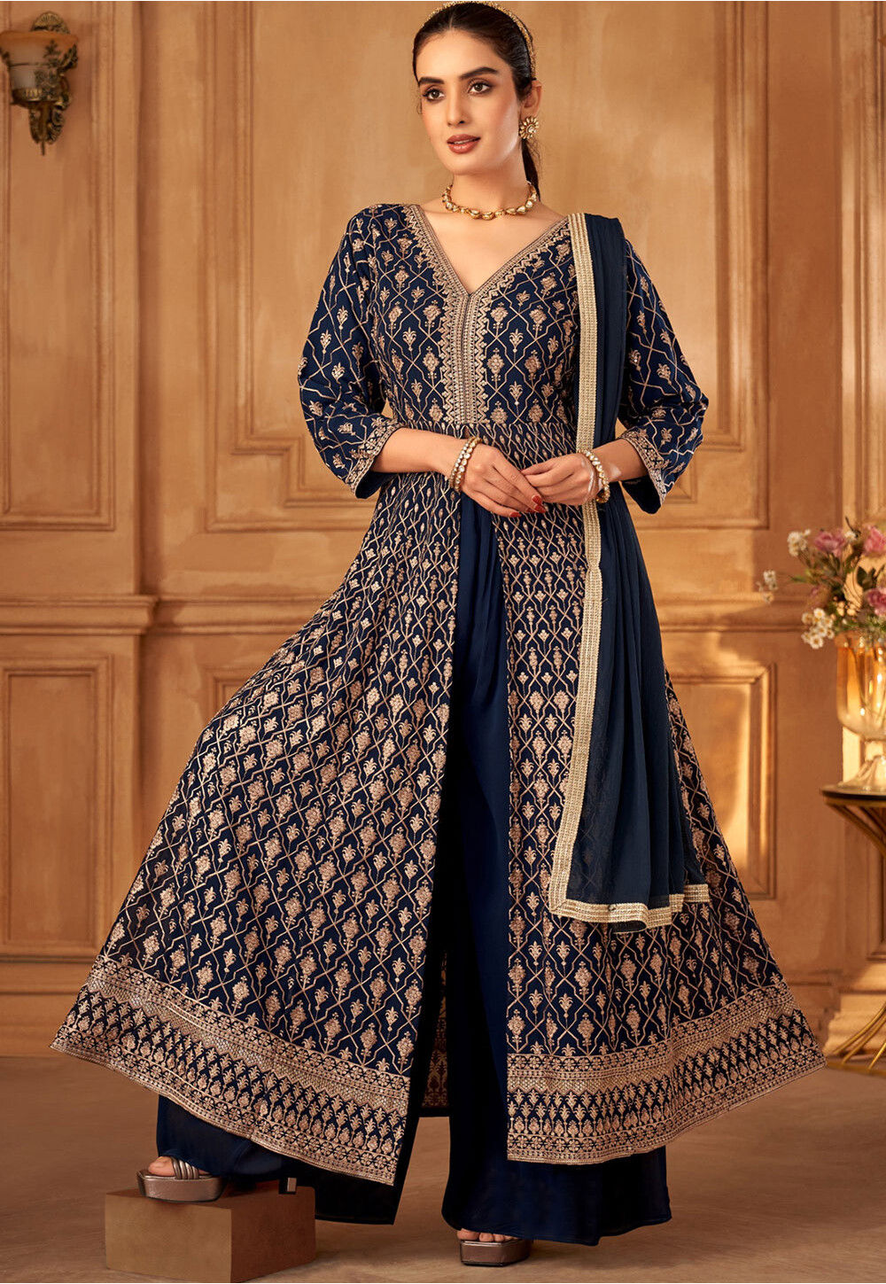 Buy Embroidered Georgette Front Slit Pakistani Suit in Navy Blue Online ...