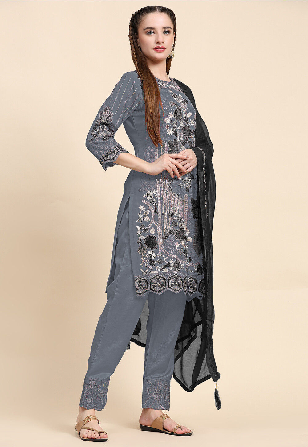 Embroidered Georgette Pakistani Suit in Grey : KRY1633