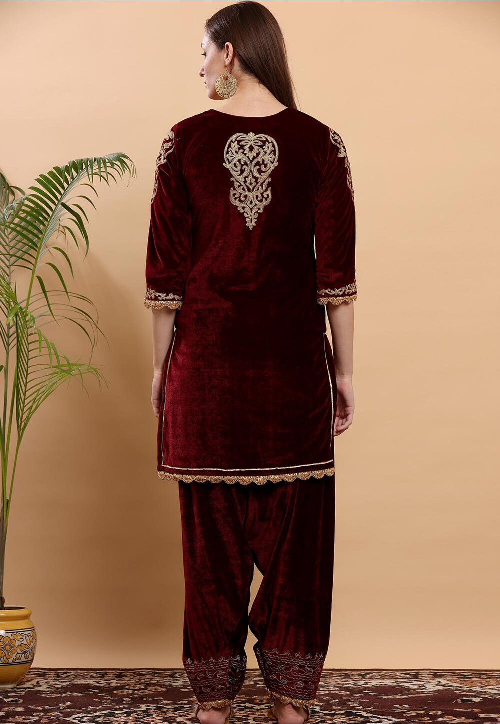 Buy Embroidered Velvet Kurta Set in Maroon Online : TZQ732 - Utsav Fashion