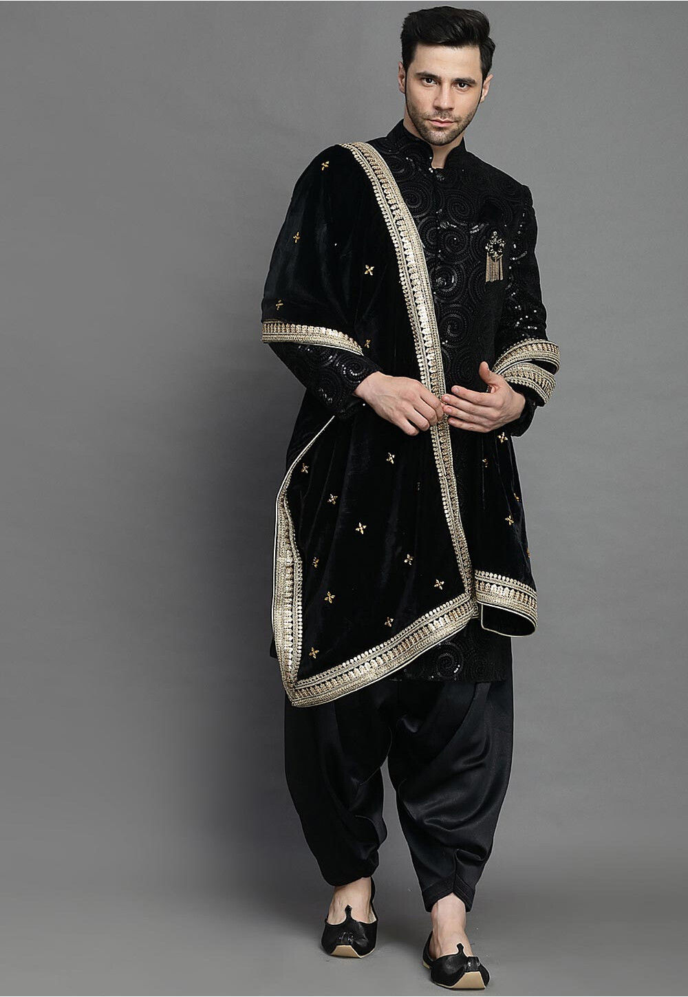 Embroidered Velvet Sherwani in Black : MXX57