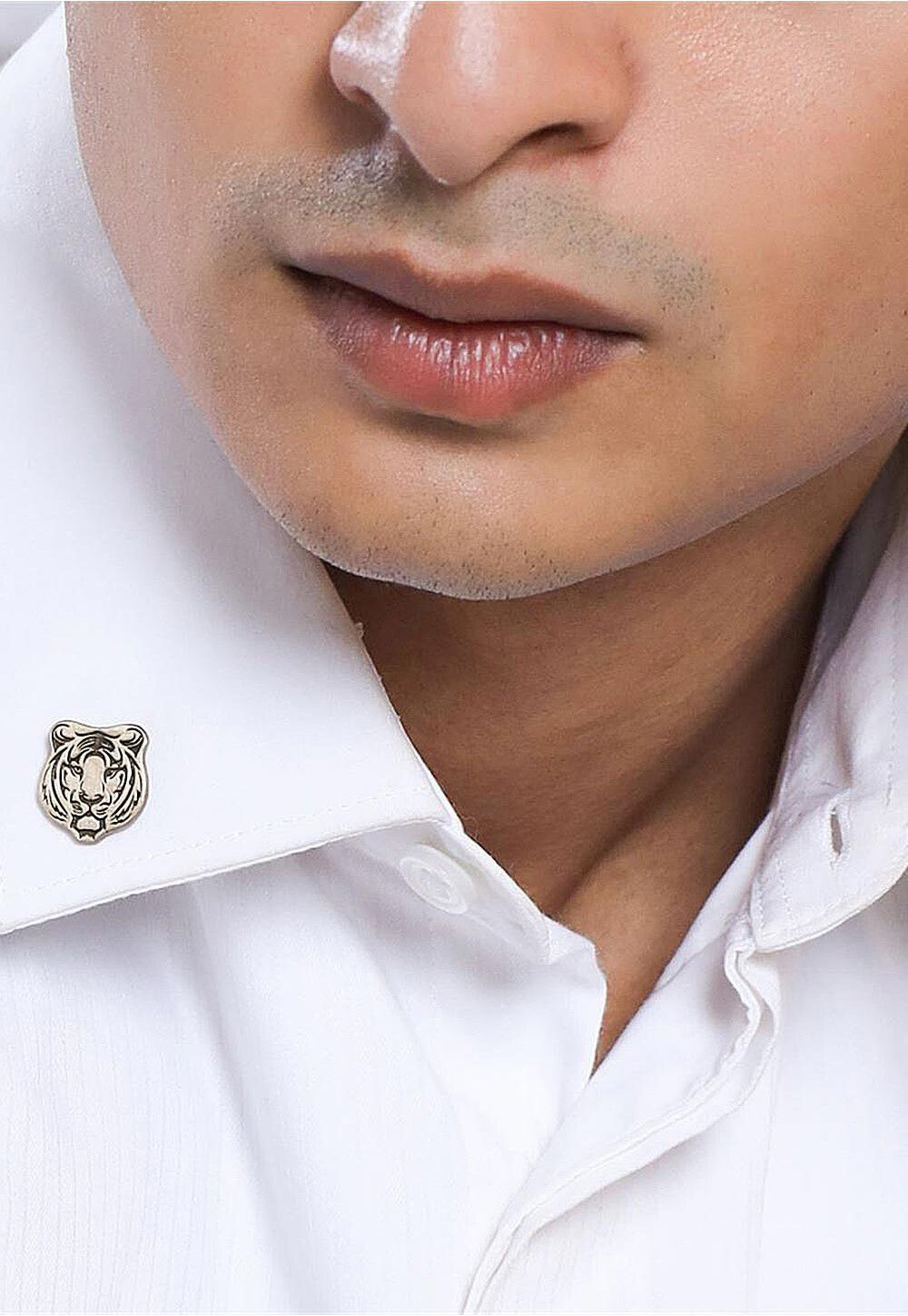 Buy Fiery Tiger Metallic Collar Tips Online : MTE2084 - Utsav Fashion