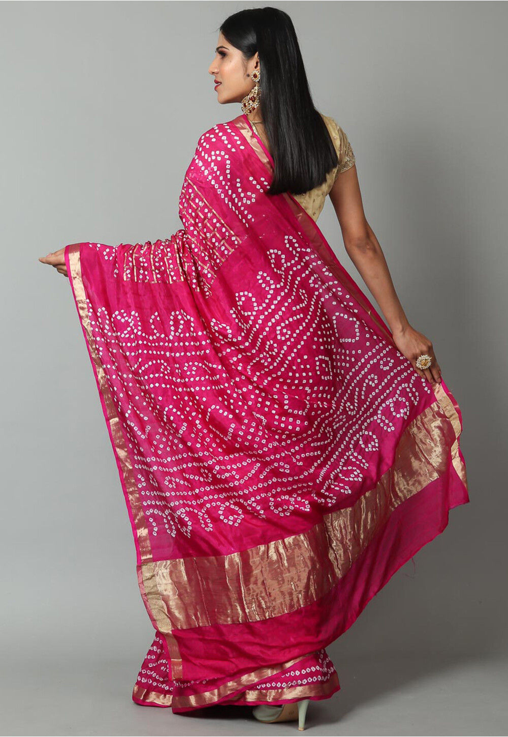 Buy Ghatchola Saree in Fuchsia Online : SNV110 - Utsav Fashion