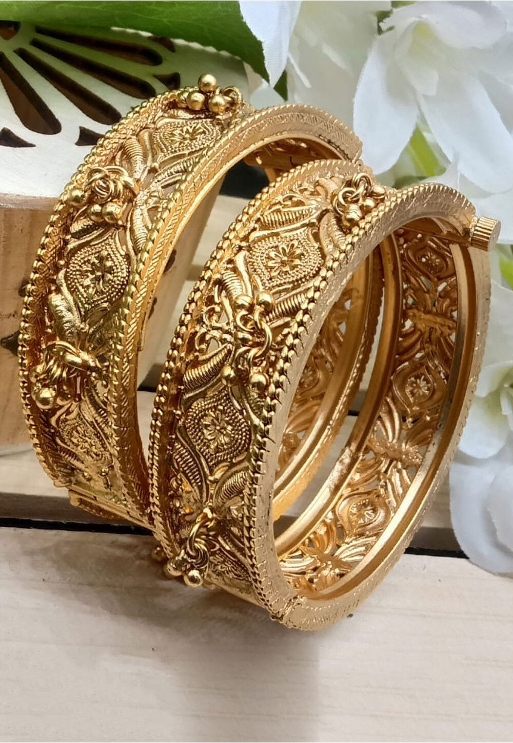 Buy Golden Polished Bangle Pair Online : JHU5530 - Utsav Fashion