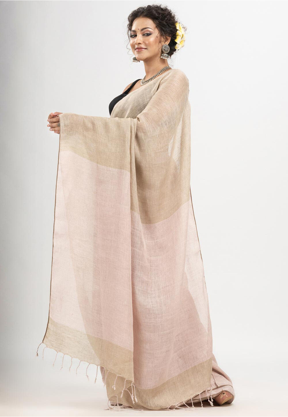 Handloom Pure Linen Saree in Light Beige and Dusty Pink : SBEA2184