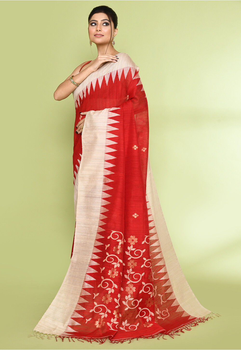 Buy Handloom Pure Matka Silk Jamdani Saree in Red Online : SBE878 ...