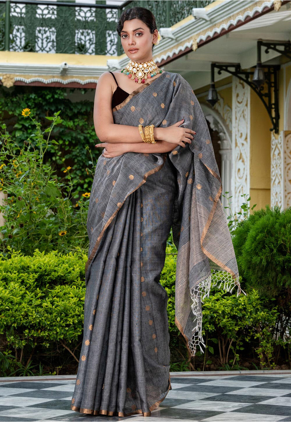 Buy Handloom Pure Matka Silk Saree in Grey Online : SBEA3157 - Utsav ...