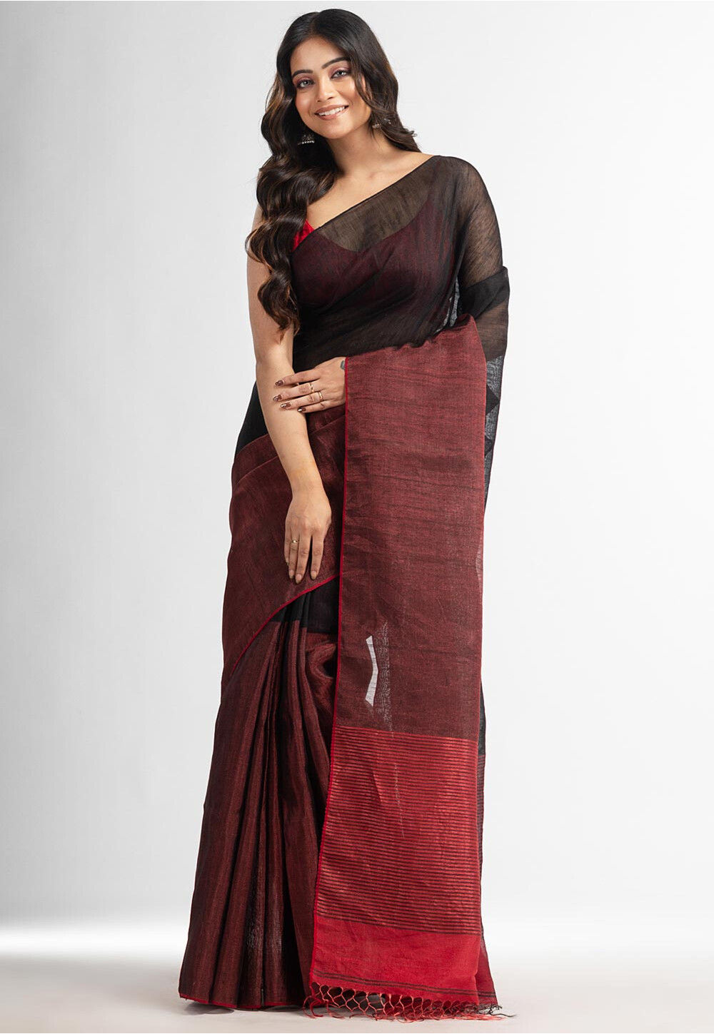 Handloom Tissue Saree in Black : SBEA1554