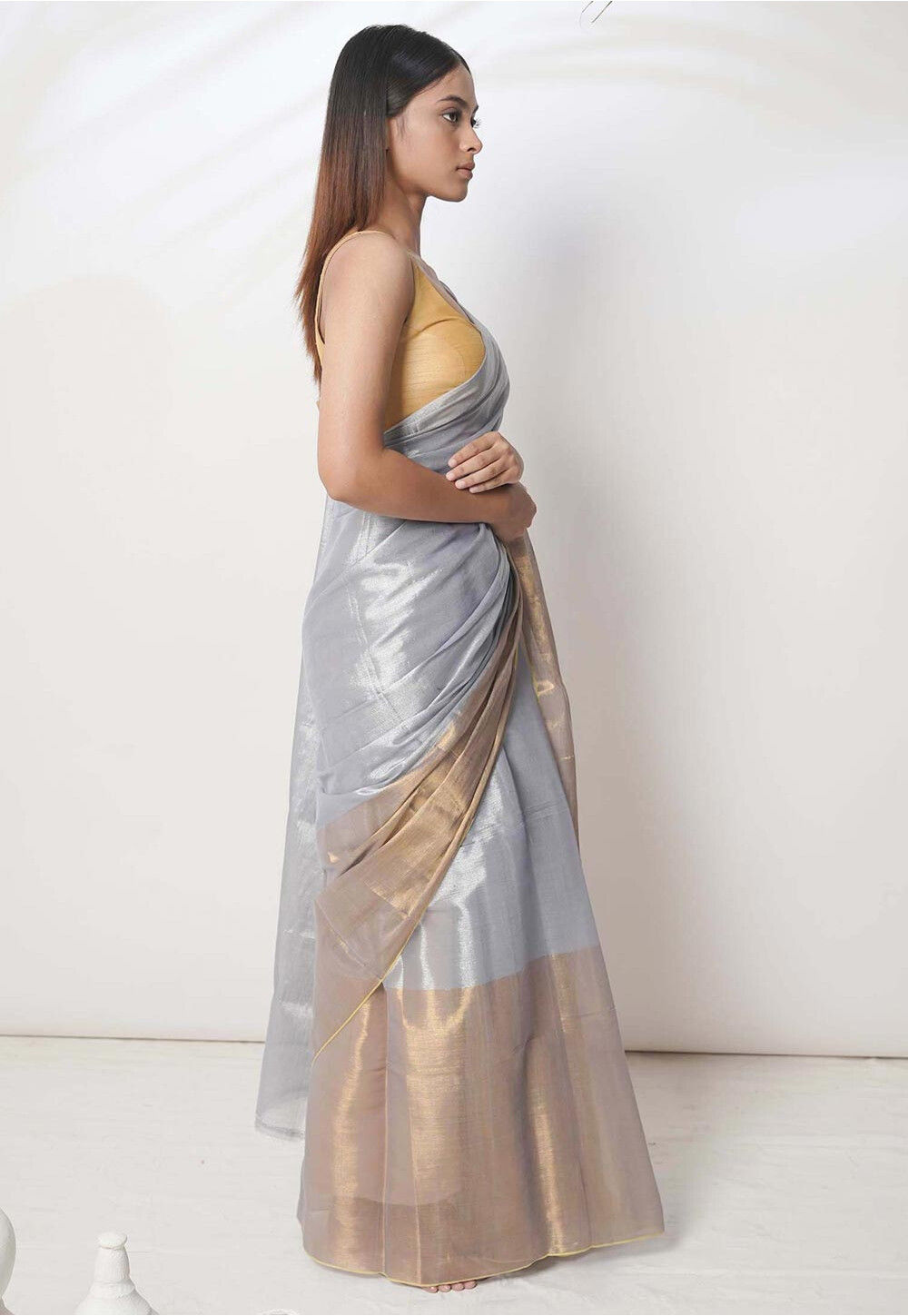 Buy Handloom Tissue Saree in Silver Online : SEG171 - Utsav Fashion