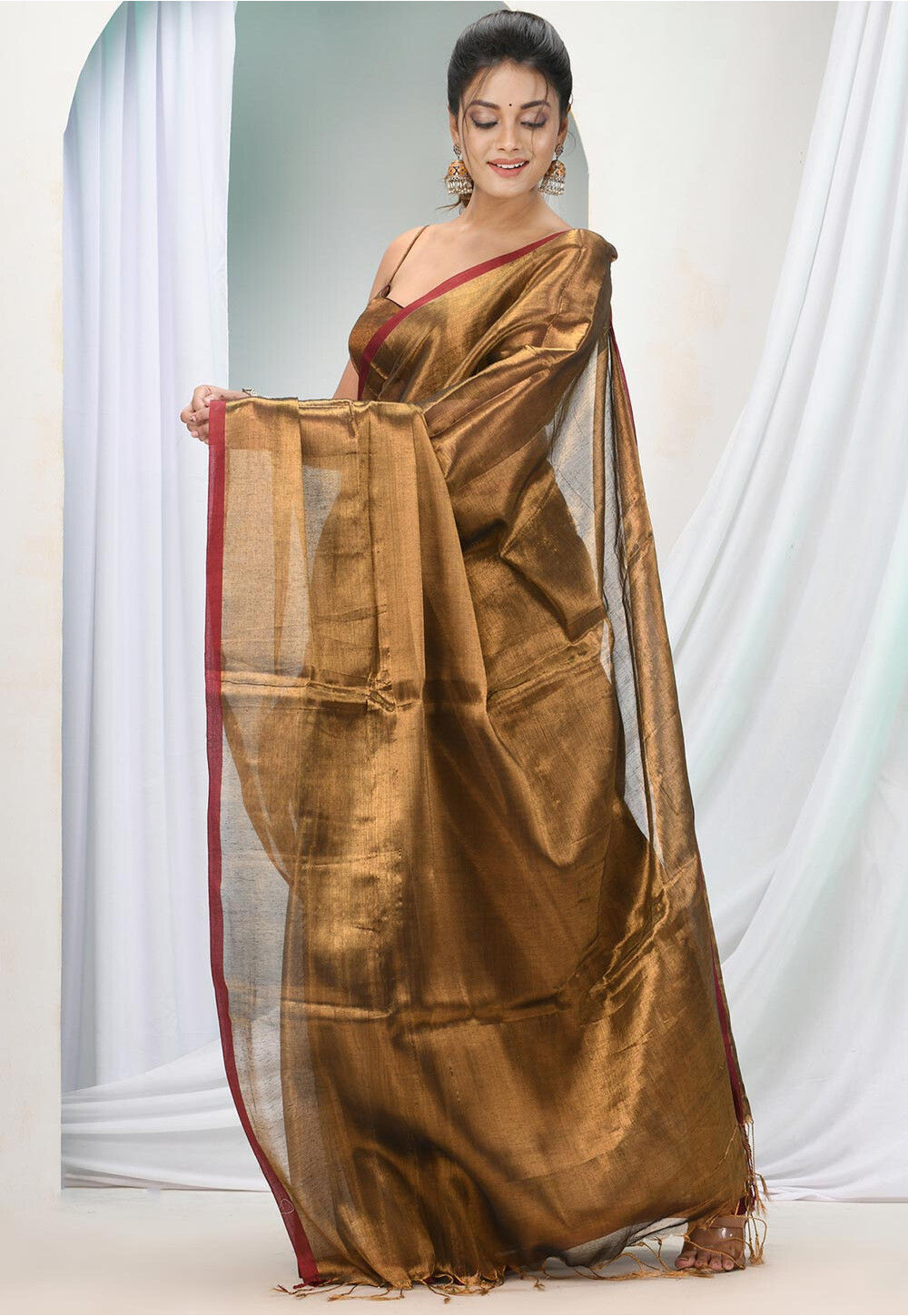 Buy Handloom Zari Cotton Saree in Copper Online : SBEA3225 - Utsav Fashion
