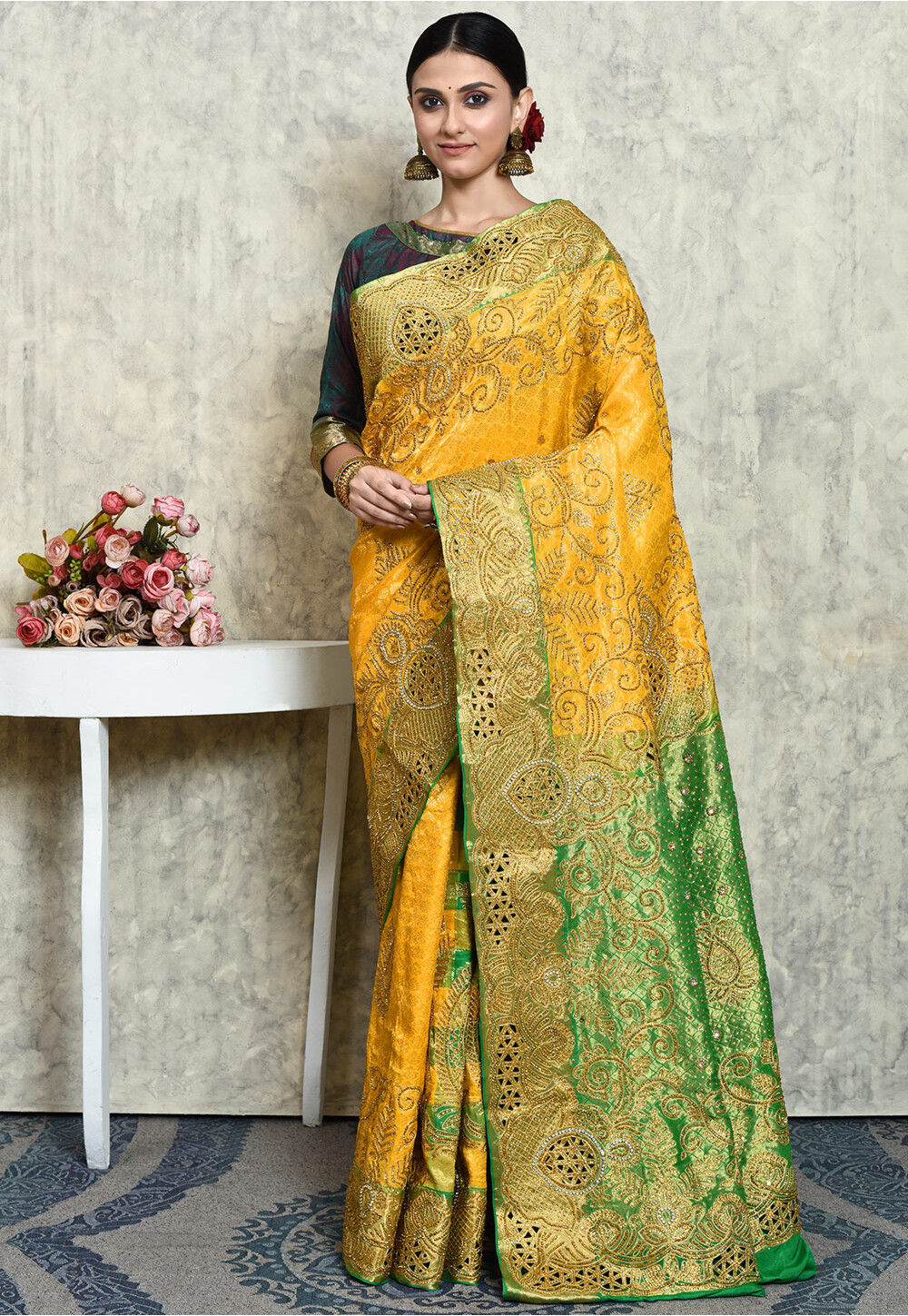 Buy Kanchipuram Pure Silk Saree in Yellow Online : SBRA2572 - Utsav Fashion