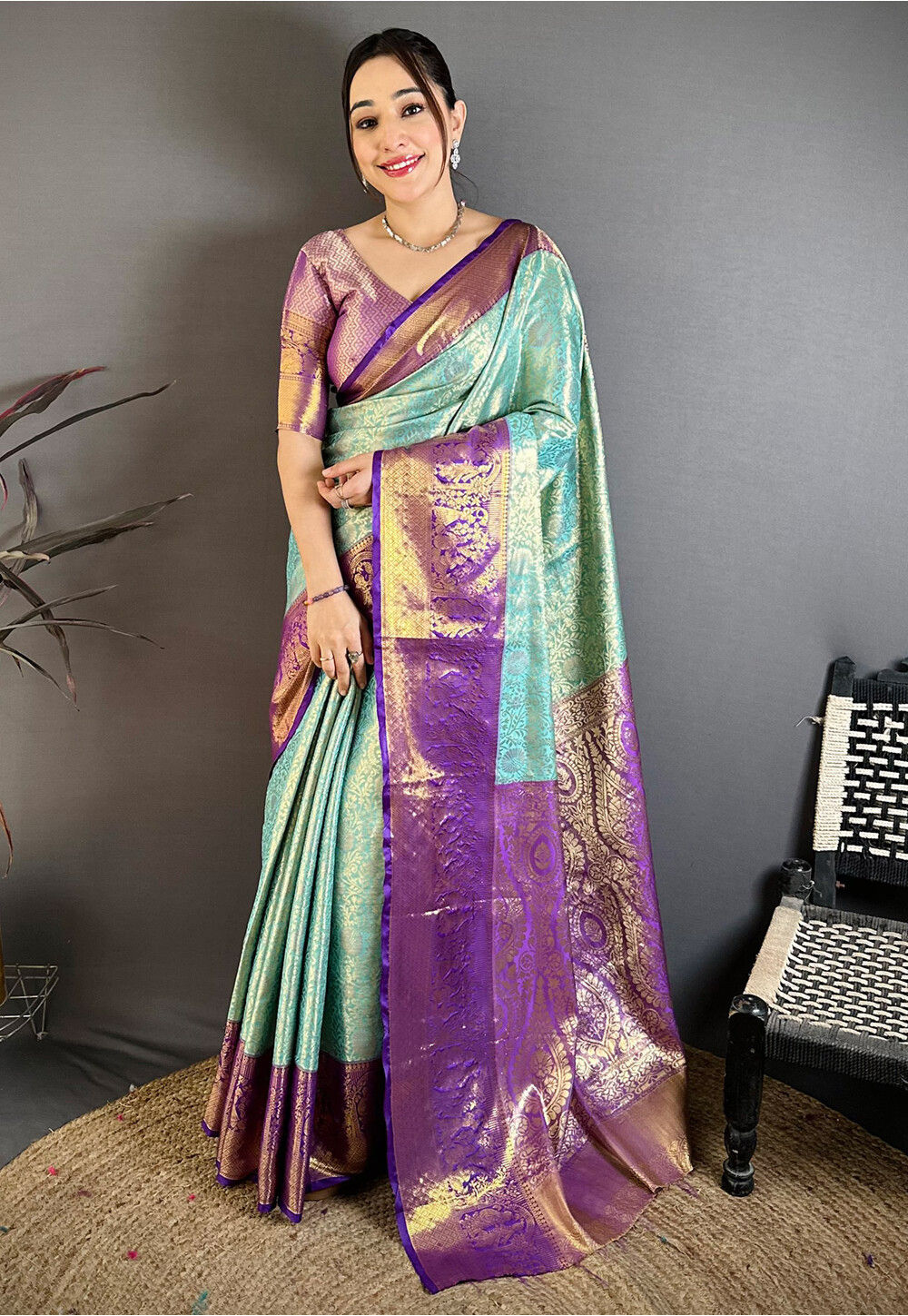 Buy Kanchipuram Saree in Blue Online : SPTA16917 - Utsav Fashion
