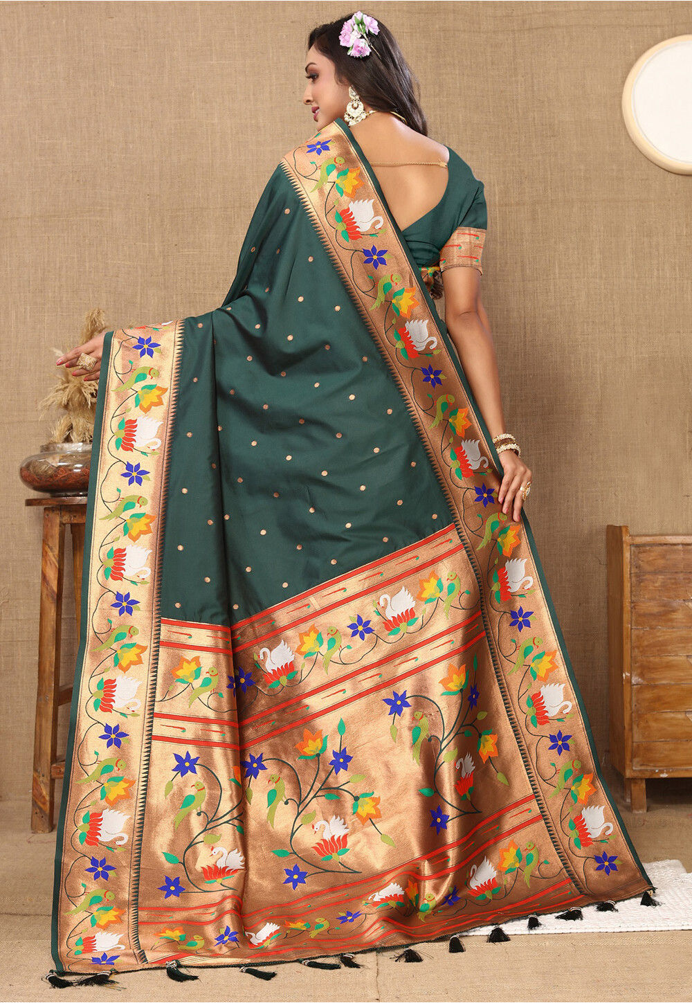 Buy Paithani Saree in Dark Green Online : SNV555 - Utsav Fashion