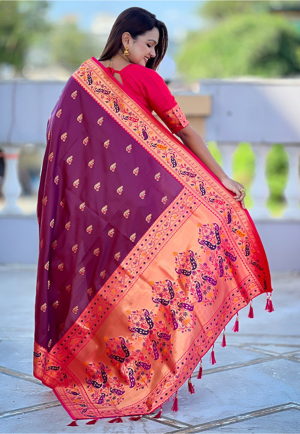 Buy Paithani Saree in Violet Online : SCH317 - Utsav Fashion