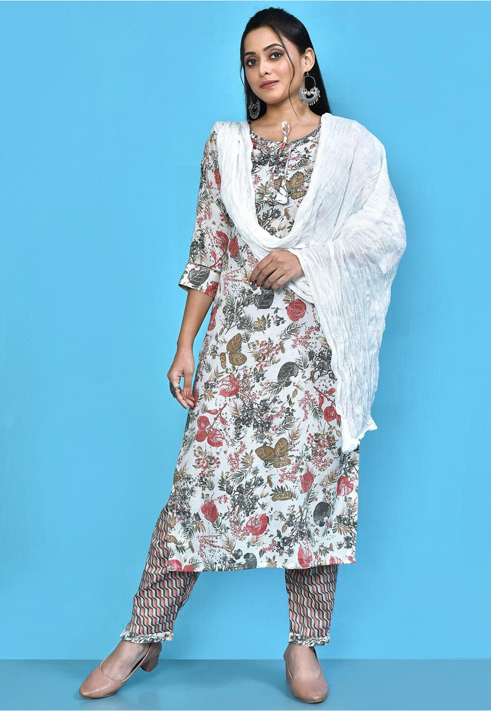 Buy Printed Cotton Muslin Pakistani Suit in White Online : KWU43 ...