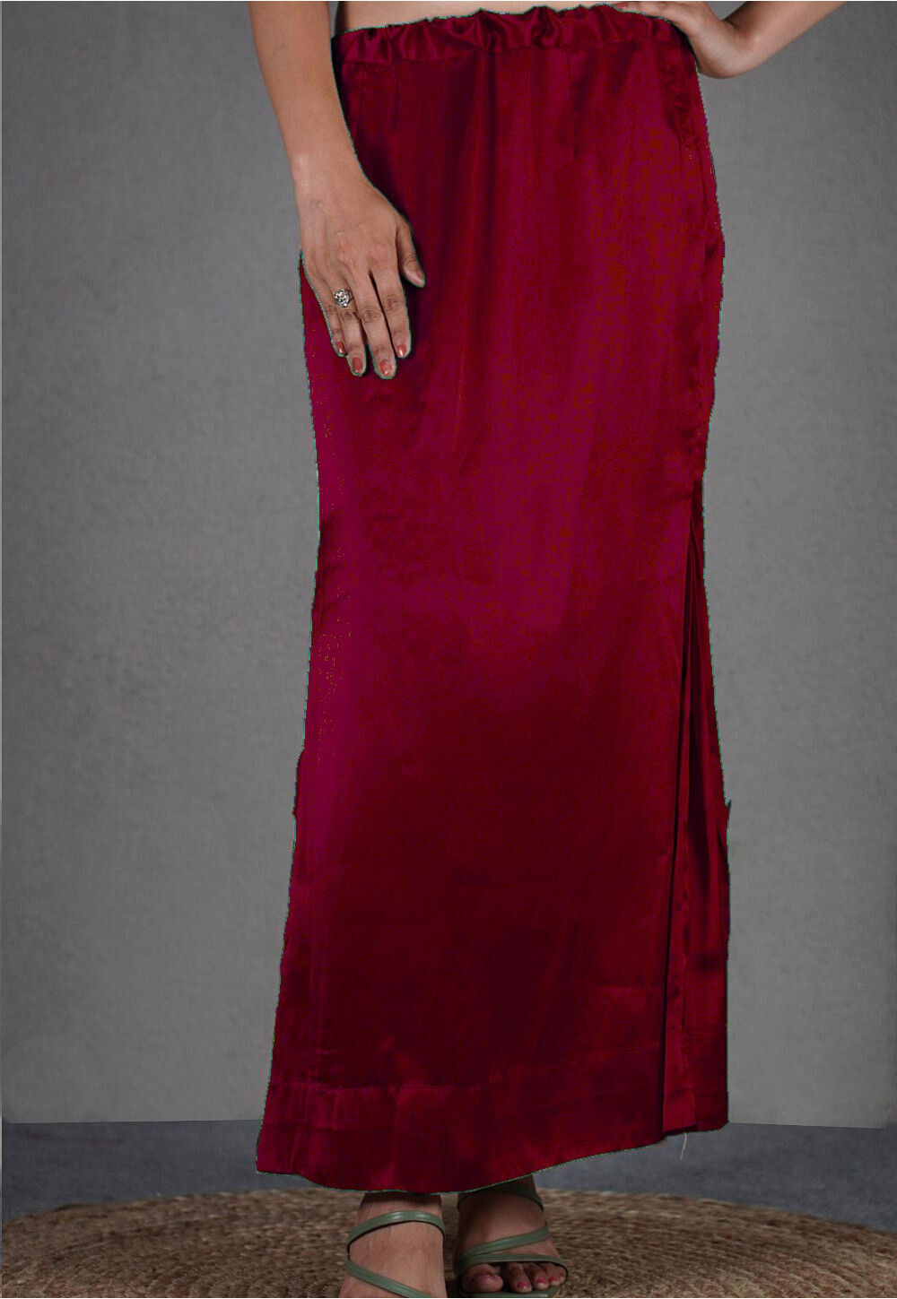 Solid Color Satin Fish Cut Petticoat in Maroon : UAC339