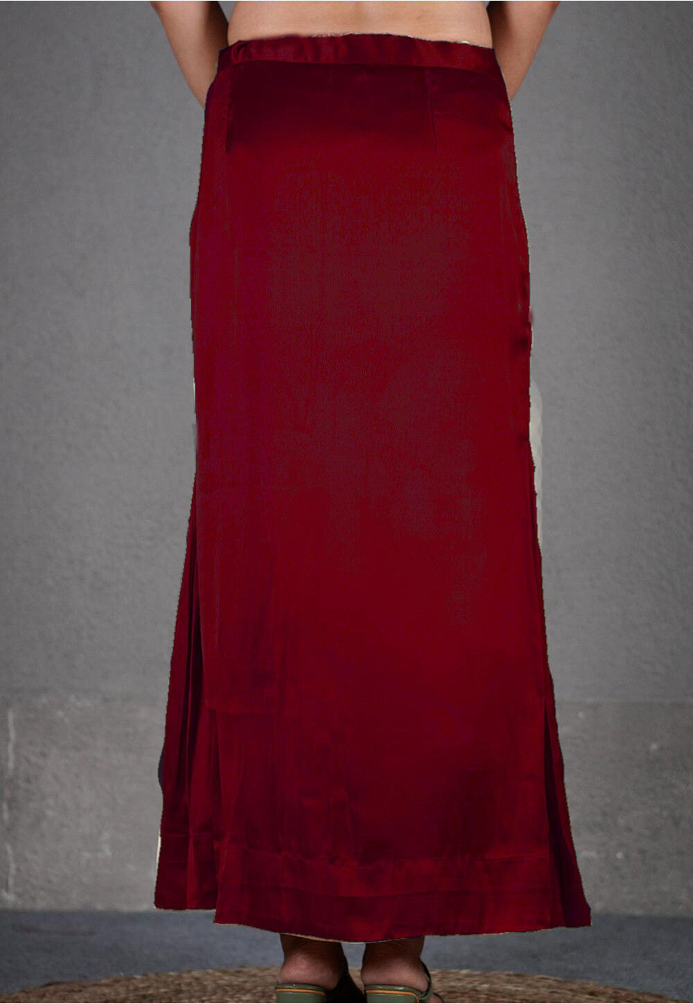 Solid Color Satin Fish Cut Petticoat in Maroon : UAC339