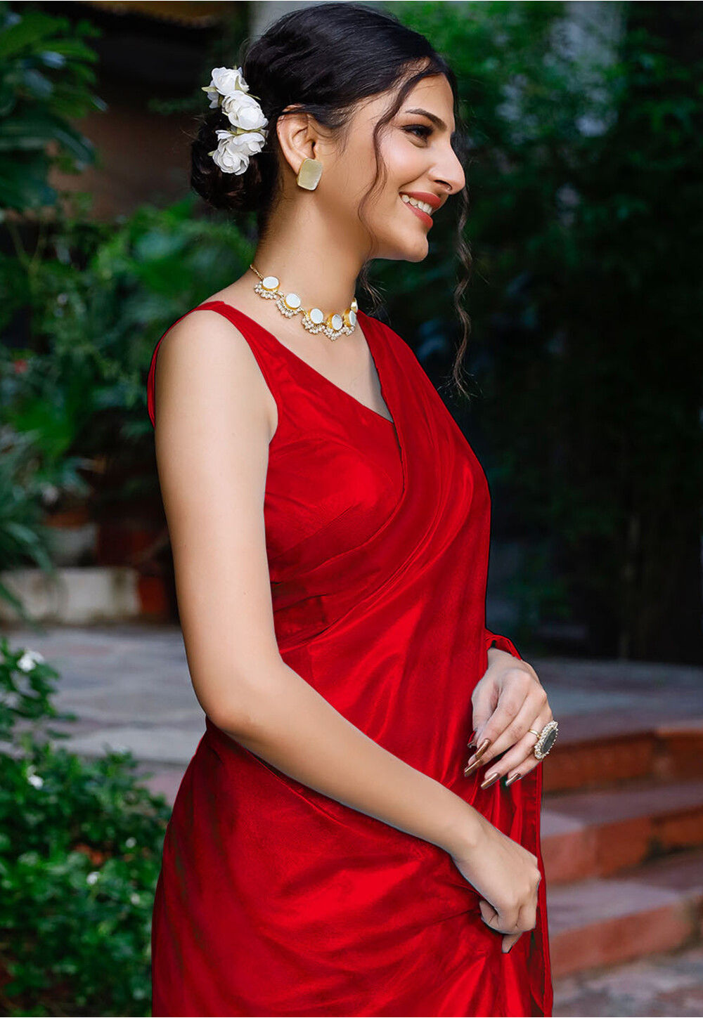 Buy Solid Color Shimmer Lycra Nylon Saree in Red Online : SJN7539 ...