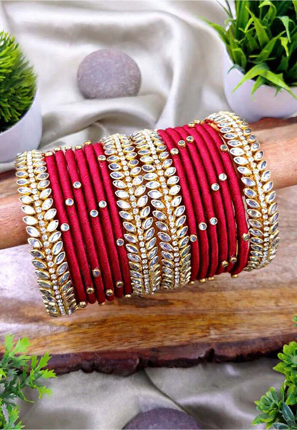 Buy Stone and Kundan Studded Bangle Set Online : JQT1256 - Utsav Fashion