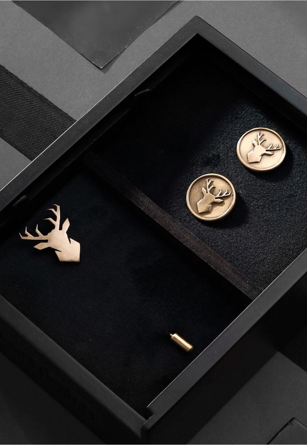 Buy The Imperial Stag Metallic Gift Set Online : MTE2120 - Utsav Fashion