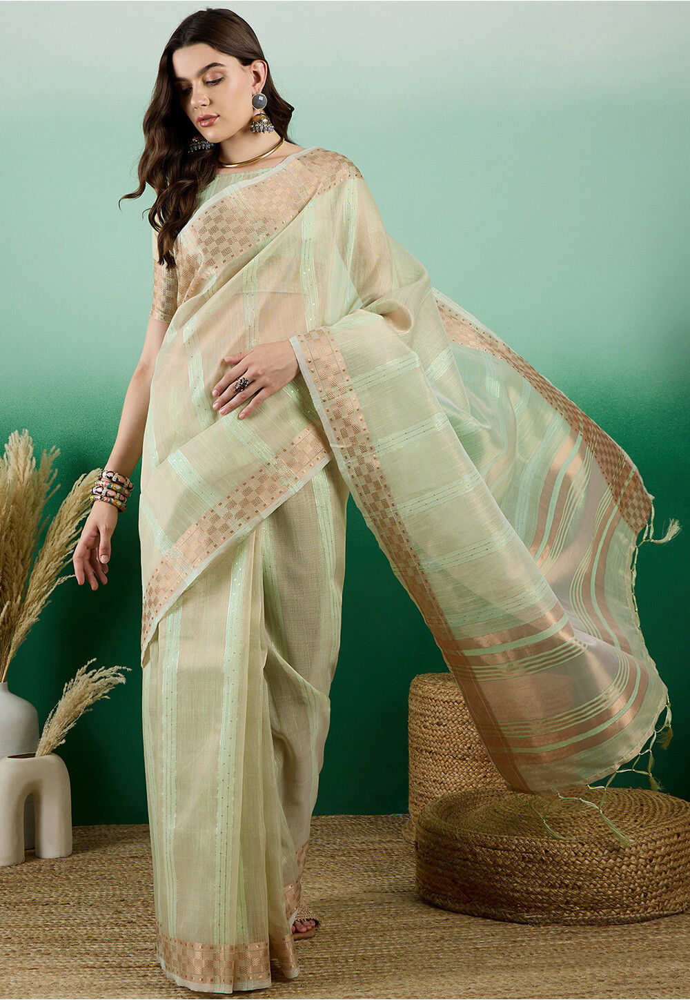 Buy Woven Organza Saree in Light Green Online : SSKT799 - Utsav Fashion