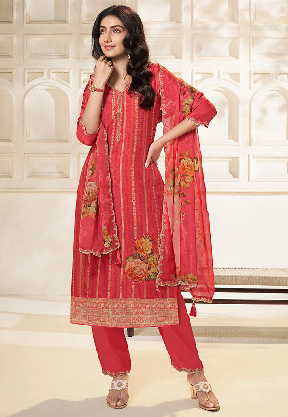 Buy Woven Art Silk Pakistani Suit in Red Online : KKE244 - Utsav Fashion