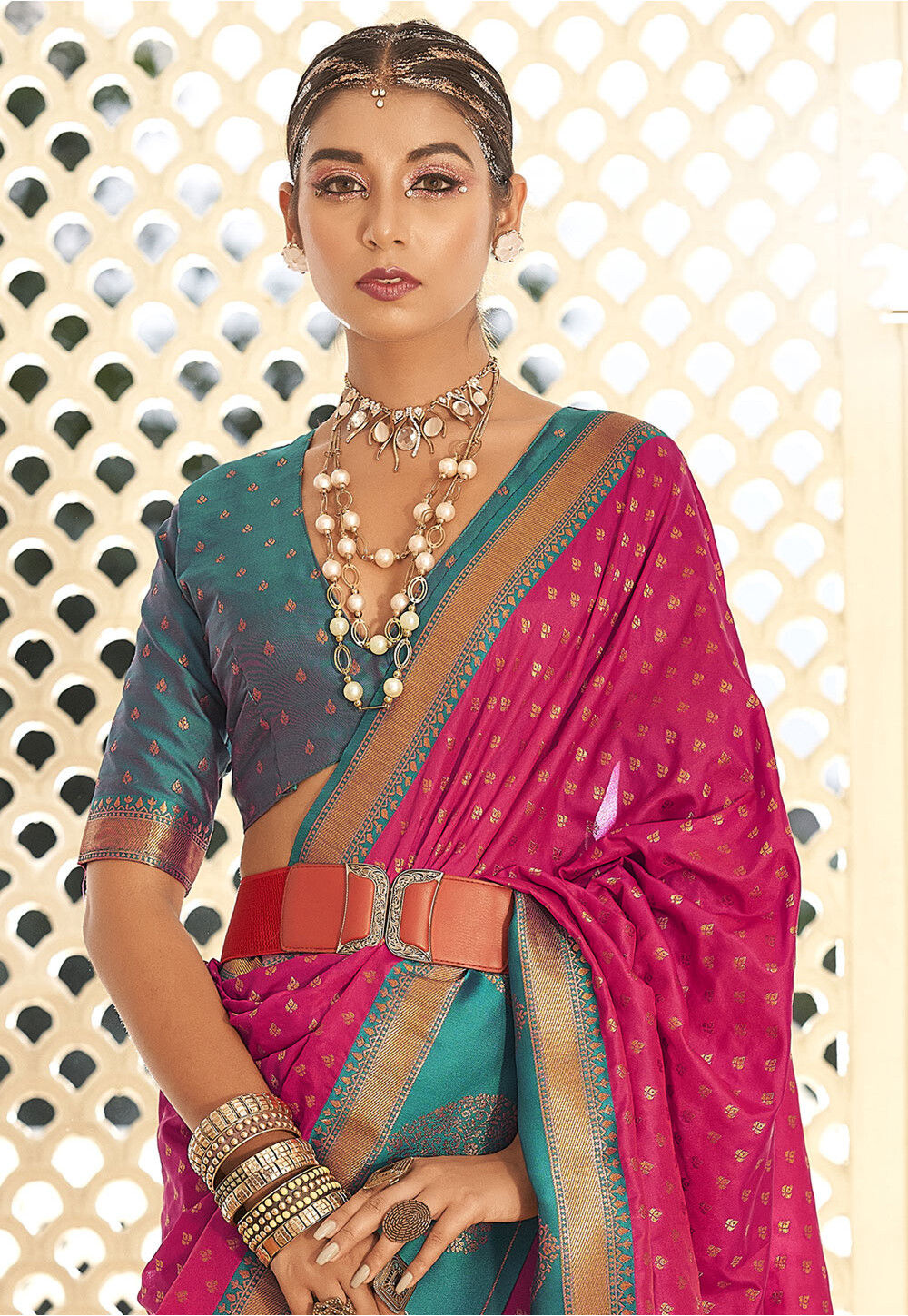 Buy Woven Art Silk Saree in Pink Online : SPCA331 - Utsav Fashion