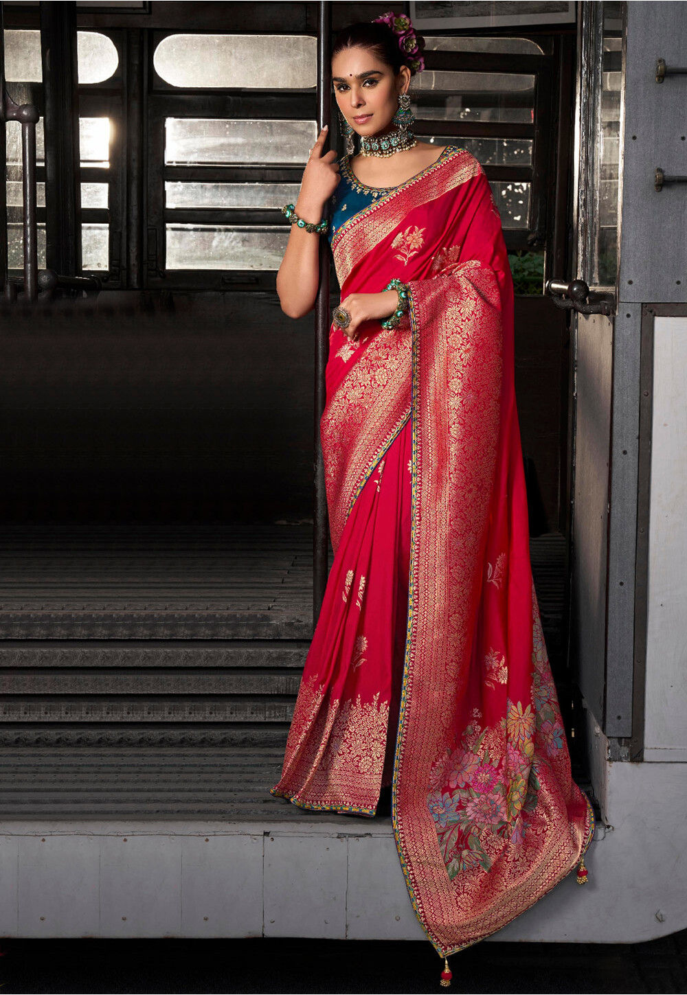 Buy Woven Art Silk Saree in Red Online : SSEA5095 - Utsav Fashion