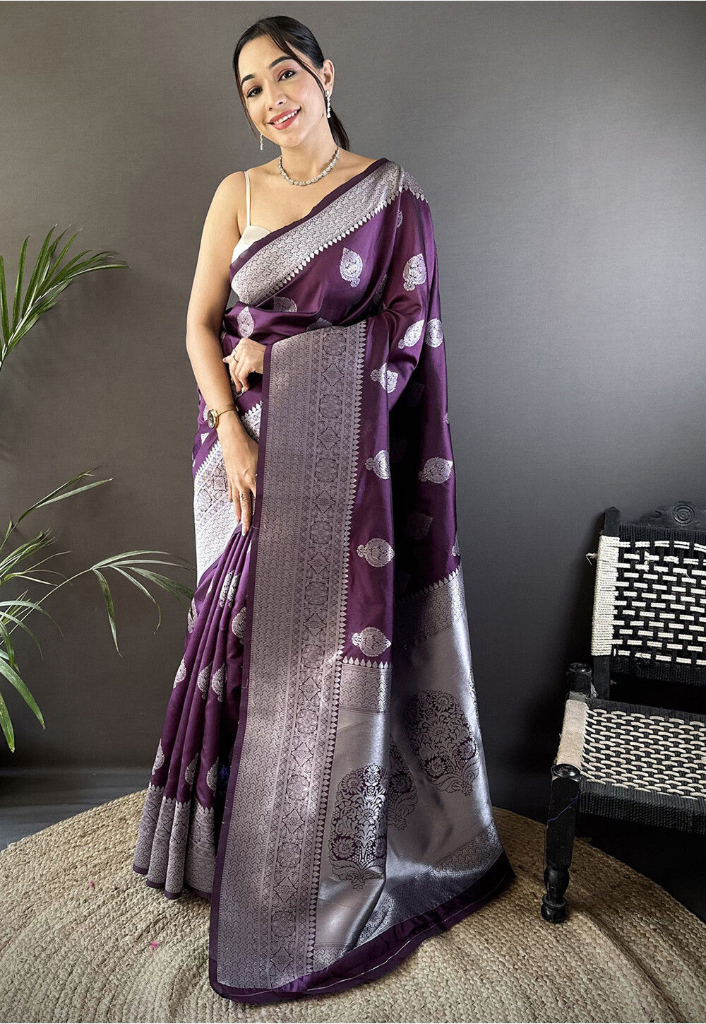 Buy Woven Art Silk Saree in Wine Online : SEJ1739 - Utsav Fashion