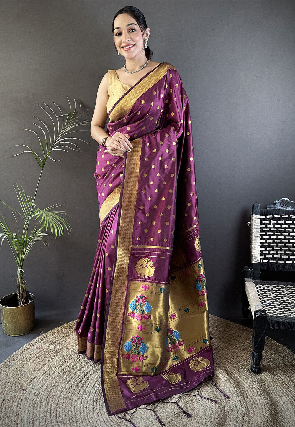 Buy Woven Art Silk Saree in Wine Online : SEJ1768 - Utsav Fashion