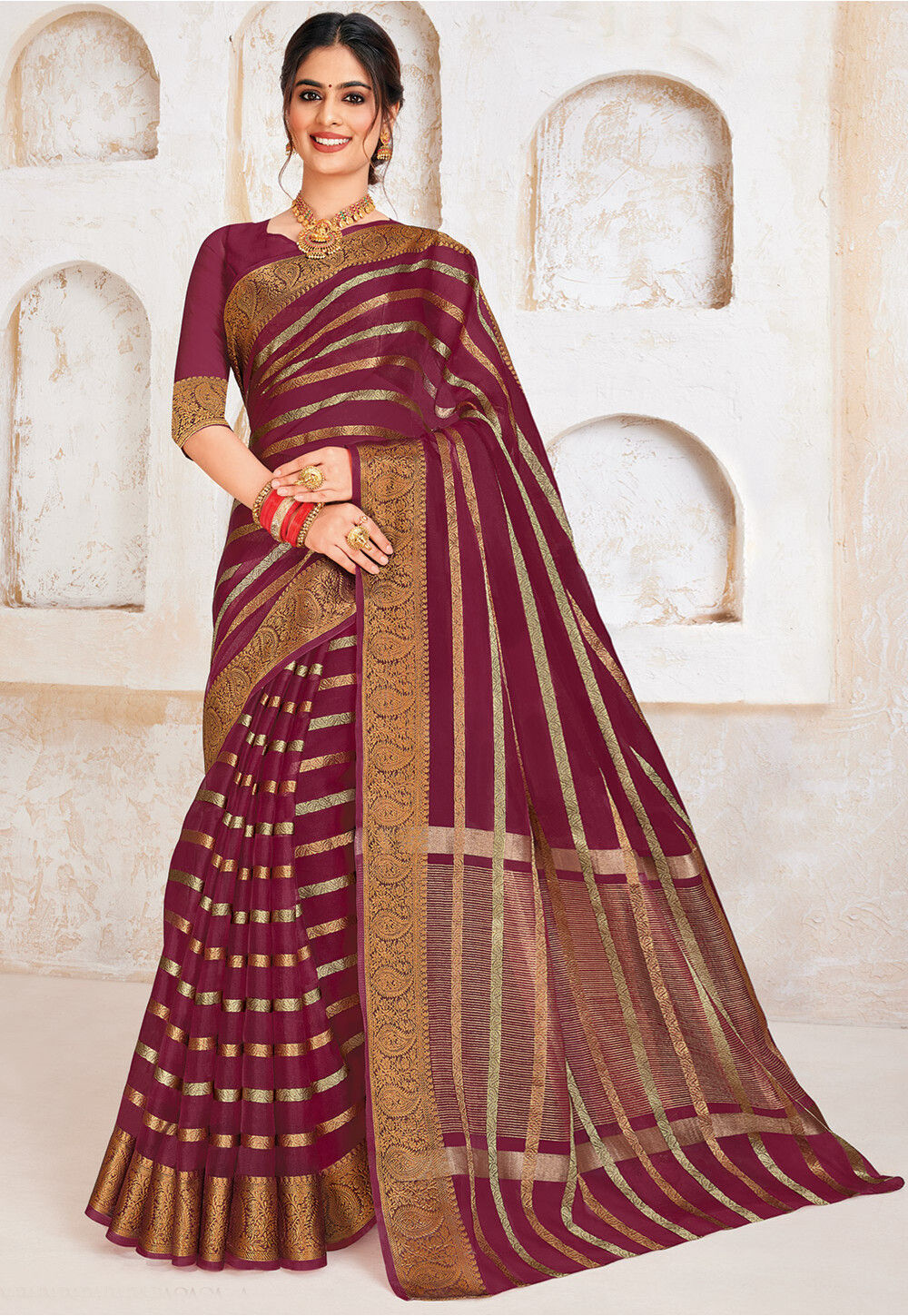 Buy Woven Organza Saree in Maroon Online : SSF23361 - Utsav Fashion