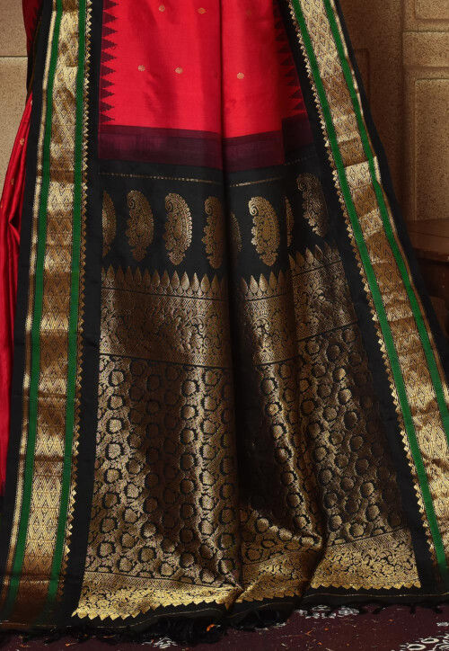 Buy Gadwal Pure Silk Handloom Saree in Red Online : SMUA137 - Utsav Fashion Buy Gadwal Pure Silk Handloom Saree in Red Online : SMUA137 - Utsav Fashion