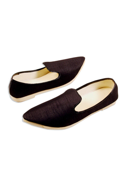 Buy Solid Color Art Silk Men Mojari in Black Online : DMK269 - Utsav ...