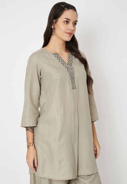 Buy Zig Zag Printed Cotton Tunic in Light Grey Online : TRB2044 - Utsav ...