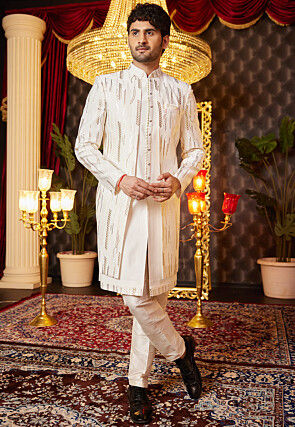 Indian Garbs for Wedding Reception: Ethnic and Fusion Outfits