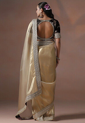 Saree: Buy Latest Indian Sarees for Women Online | Utsav Fashion