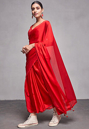 Red Saree: Buy Latest Red Sarees for Women Online