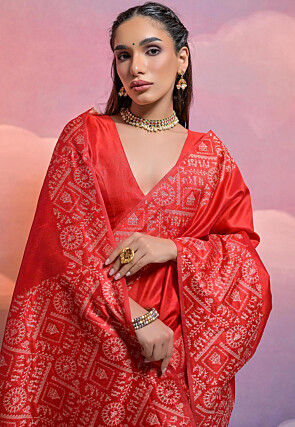 Red Wedding Sarees: Buy Latest Indian Designer Red Bridal Sarees Online ...