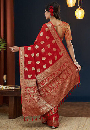 Red Wedding Sarees: Buy Latest Indian Designer Red Bridal Sarees Online ...